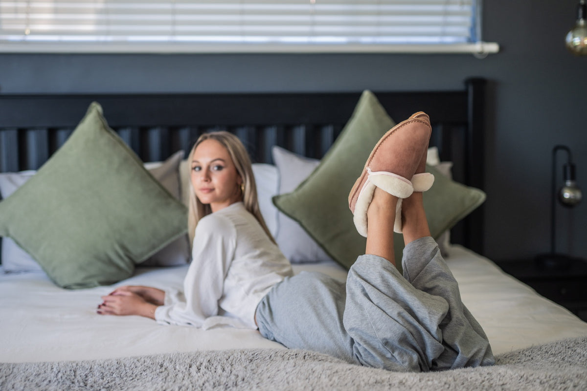 Ladies Pink Sheepskin Slippers | Genuine Sheepskin Comfort – FATFRANK